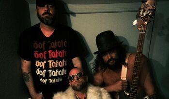 Öof TatatÁ Featuring Jason Momoa - West Hollywood, CA - 2025-06-22 ...